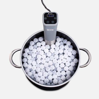 Sous-vide insulation balls - order at Lava!